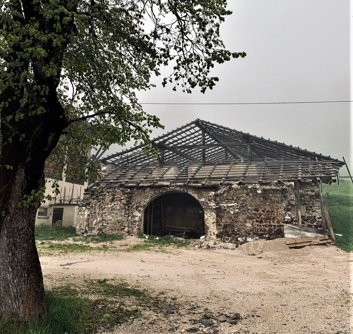 Dokumentation: Zerfall und Freilegung – Demanega