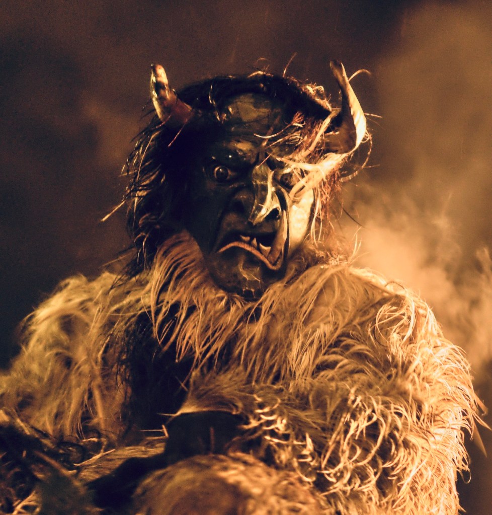 Krampus: Ursprung und Brauchtum – Demanega